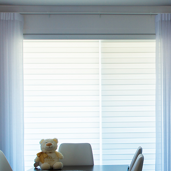 Motorized Blinds & Electric Shades for Smart Homes | Automatic Window ...